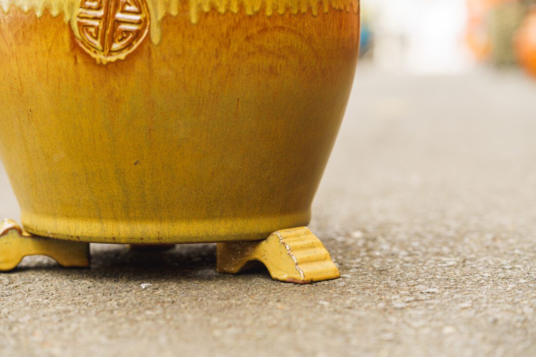 Choosing the Right Pottery for Your Home, Porch, or Yard - Mahoney's ...